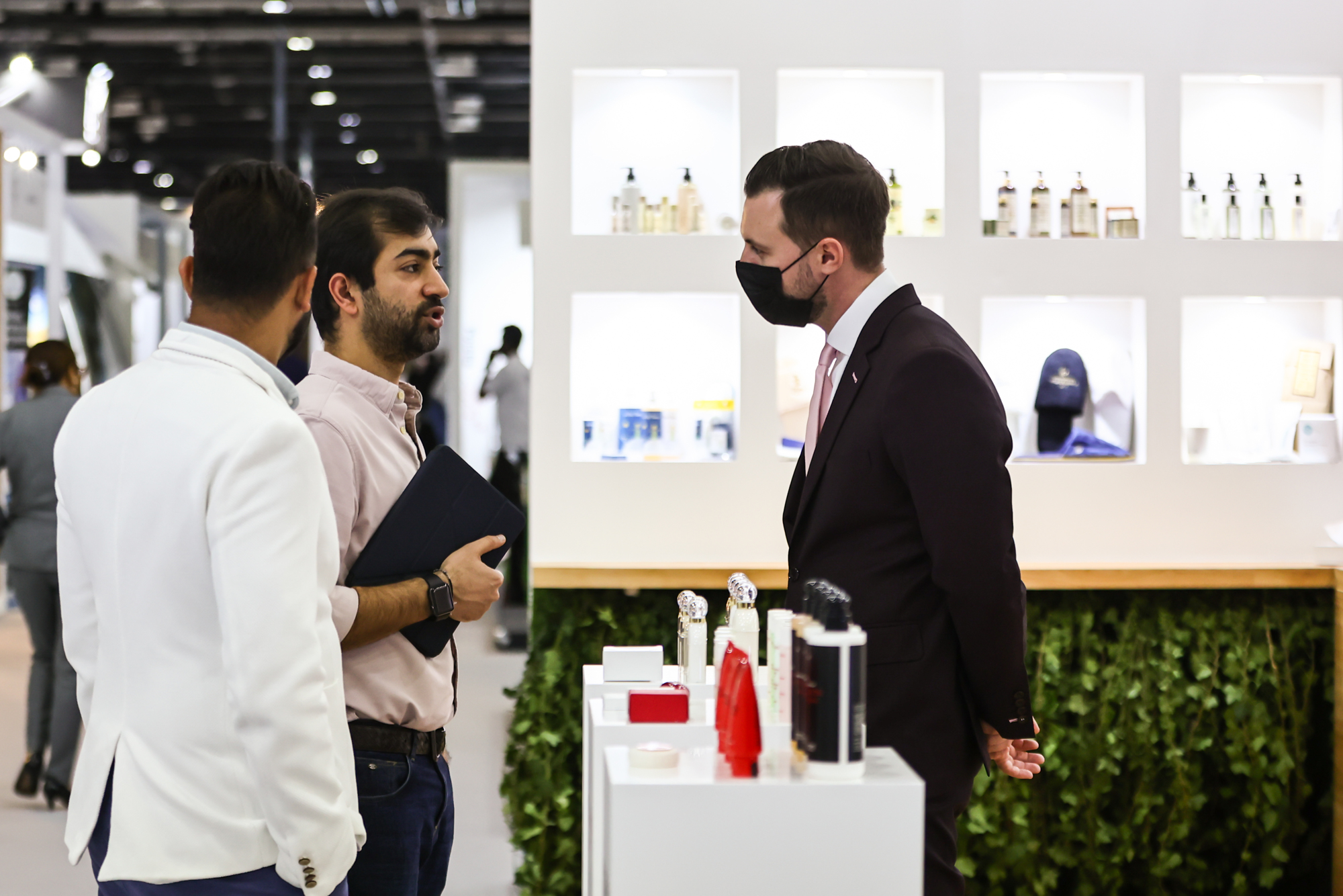 OPERATING SUPPLIES & EQUIPMENT | The Hotel Show Dubai